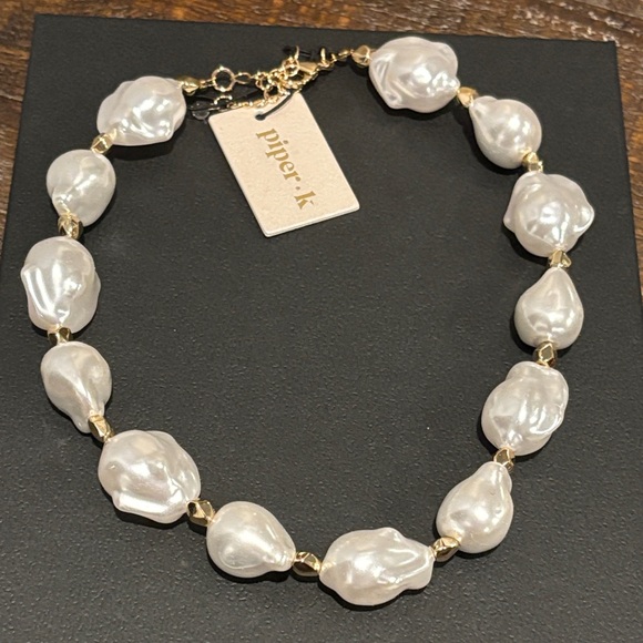 Piper K | Jewelry | Piper K Elegant Gold And White Pearl Necklace ...